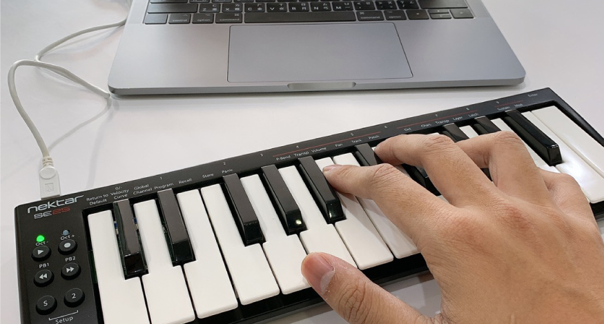 Nektar se25 隨身型 Midi 鍵盤